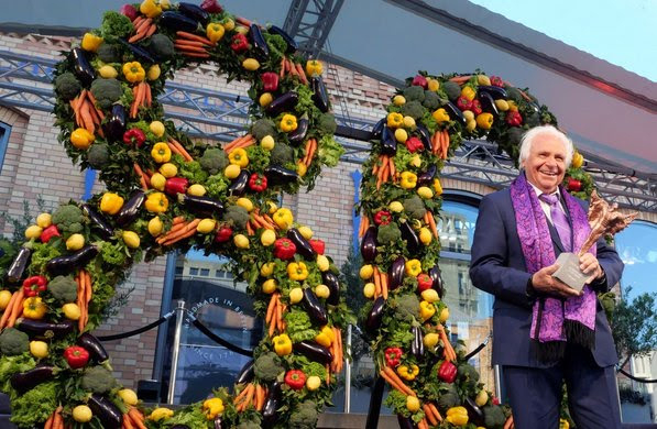 80 JAHRE: BERLIN BELEUCHTET ÜBERMENSCH WITZIGMANN - Michael Graeter